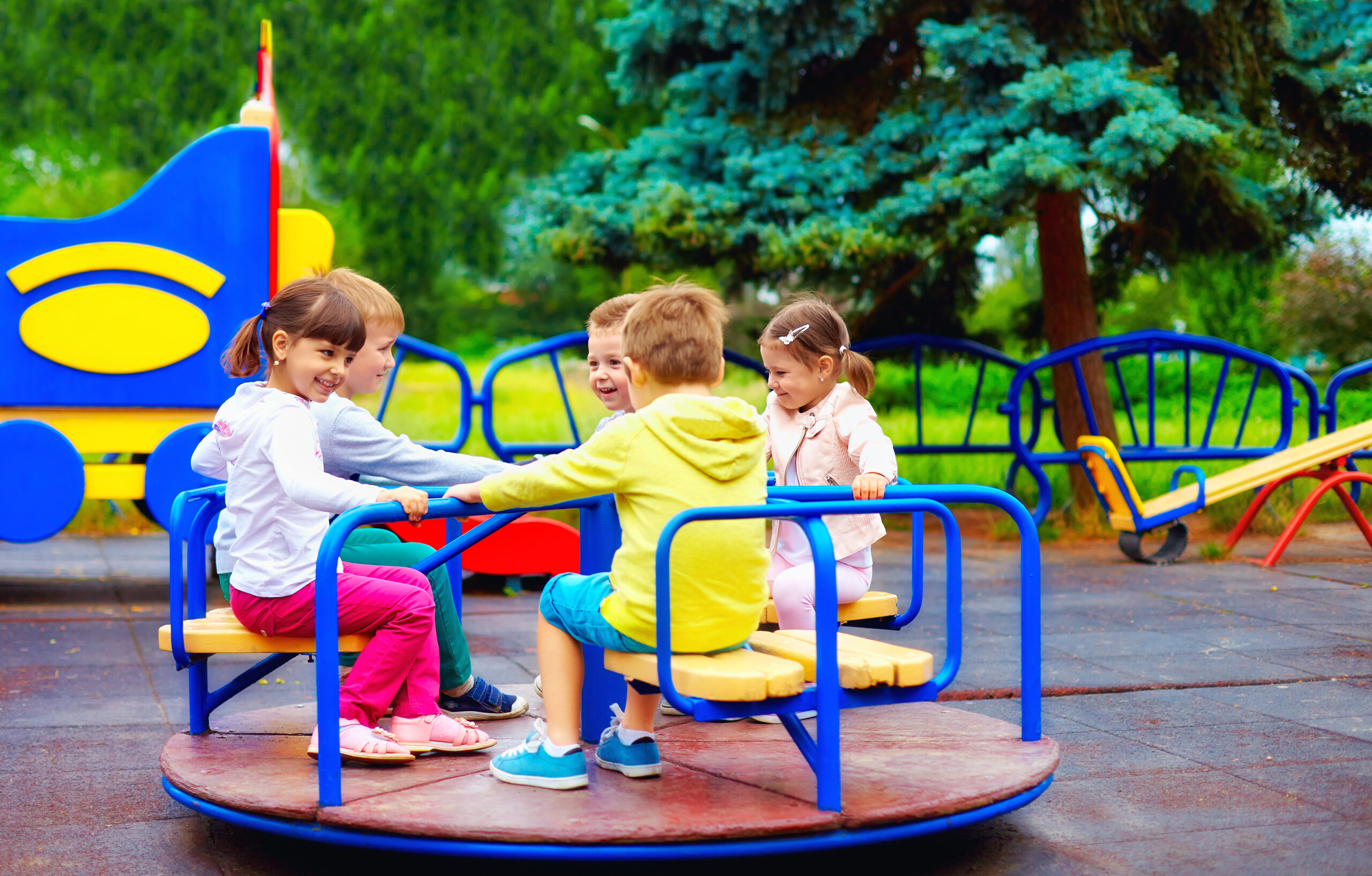 Top 5 Ways To Help Preschoolers PLAY WITH FRIENDS - Preschool.org